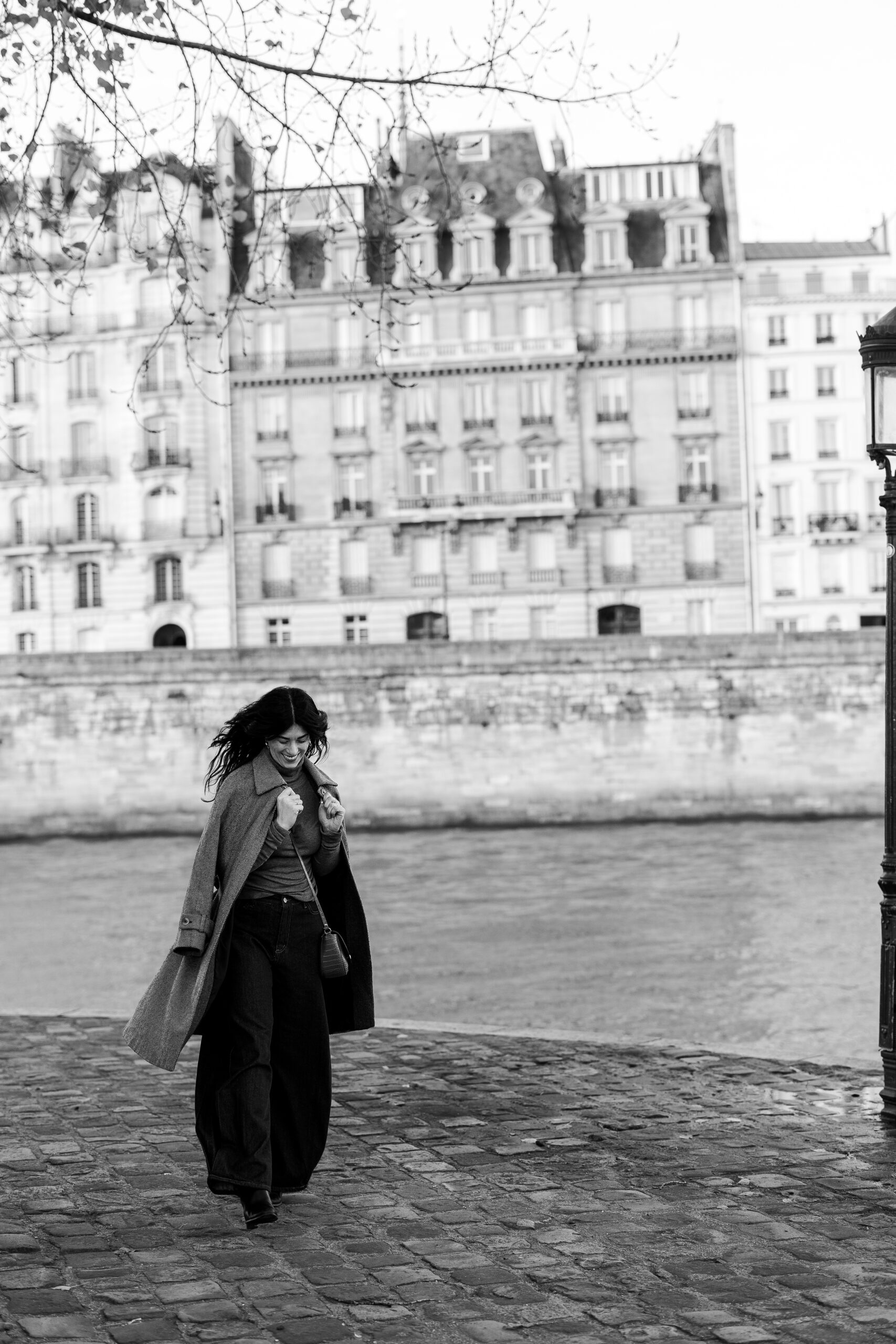 Ashley K., Moody Parisian Solo Woman Photoshoot - Best Paris Family ...